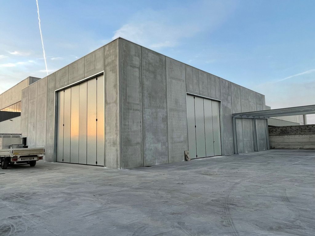 Portoni per capannoni industriali: quale modello scegliere? - Aprico