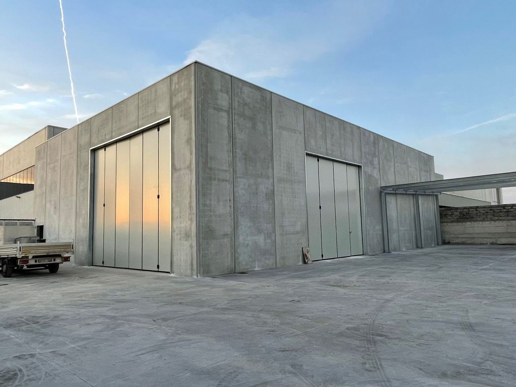 Portoni di grandi dimensioni per l'industria - Aprico
